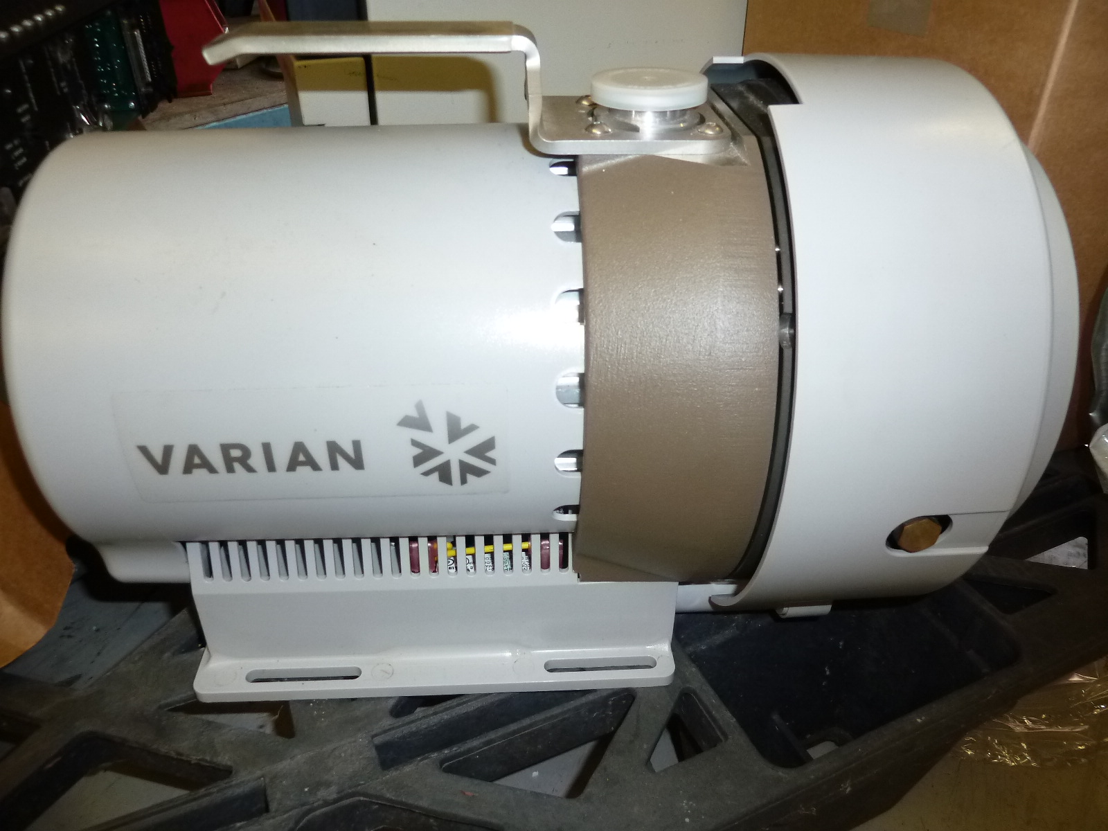 Varian SH110 Dry Vacuum Pump
